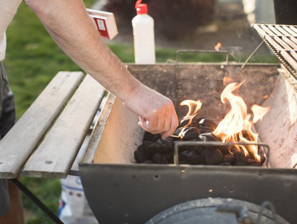 How to Start a Grill Fire With Charcoal: Easy Steps for Perfect Flames ...